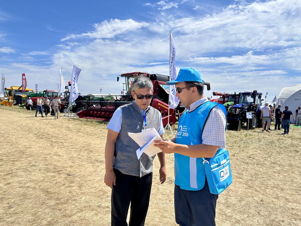 Бюро Jańa Dala 2025 көрмесінде алдағы ауыл шаруашылығы санағы туралы ...